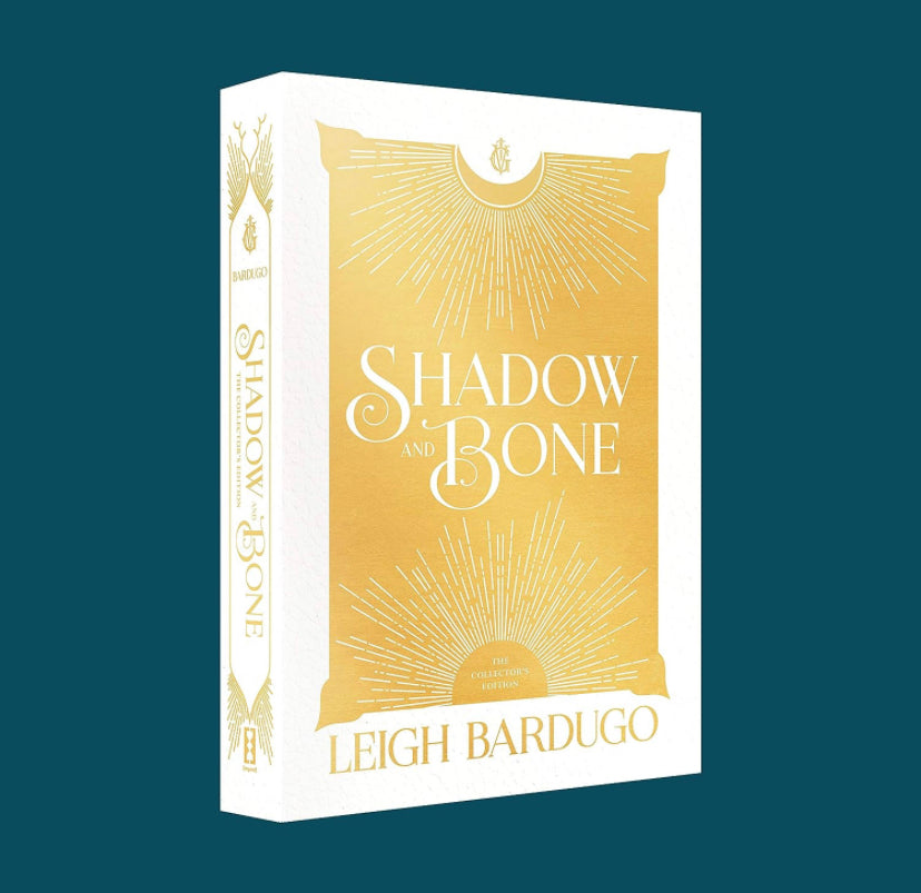 Shadow & Bone Collectors Edition by Leigh Bardugo (Hardcover) – Bookworld UAE